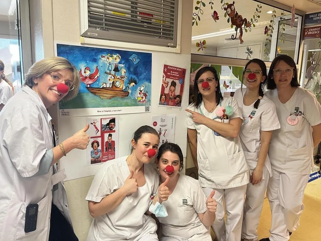Les clowns de Le Rire médecin au CHU de Rennes . Sport - Vitré.maville.com