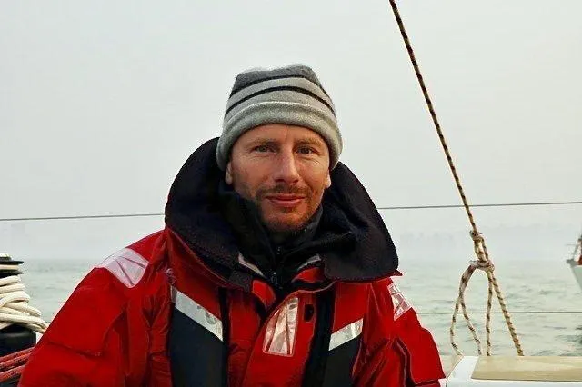 Voile. Golden Globe Race : Blessé à la tête, un skipper attend d’être ...