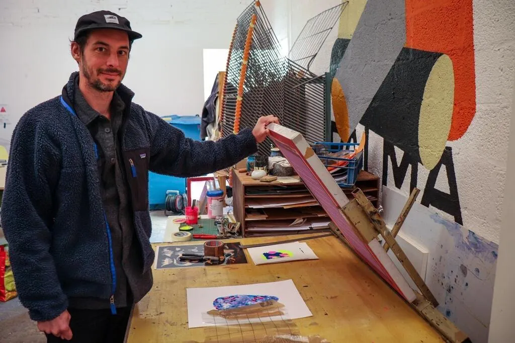 Skipper et artiste de Caen, il embarque en voilier à la découverte du ...