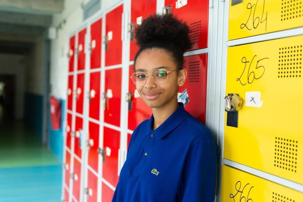 Autrefois harcelée, cette lycéenne des Côtes-d’Armor s’engage contre ...