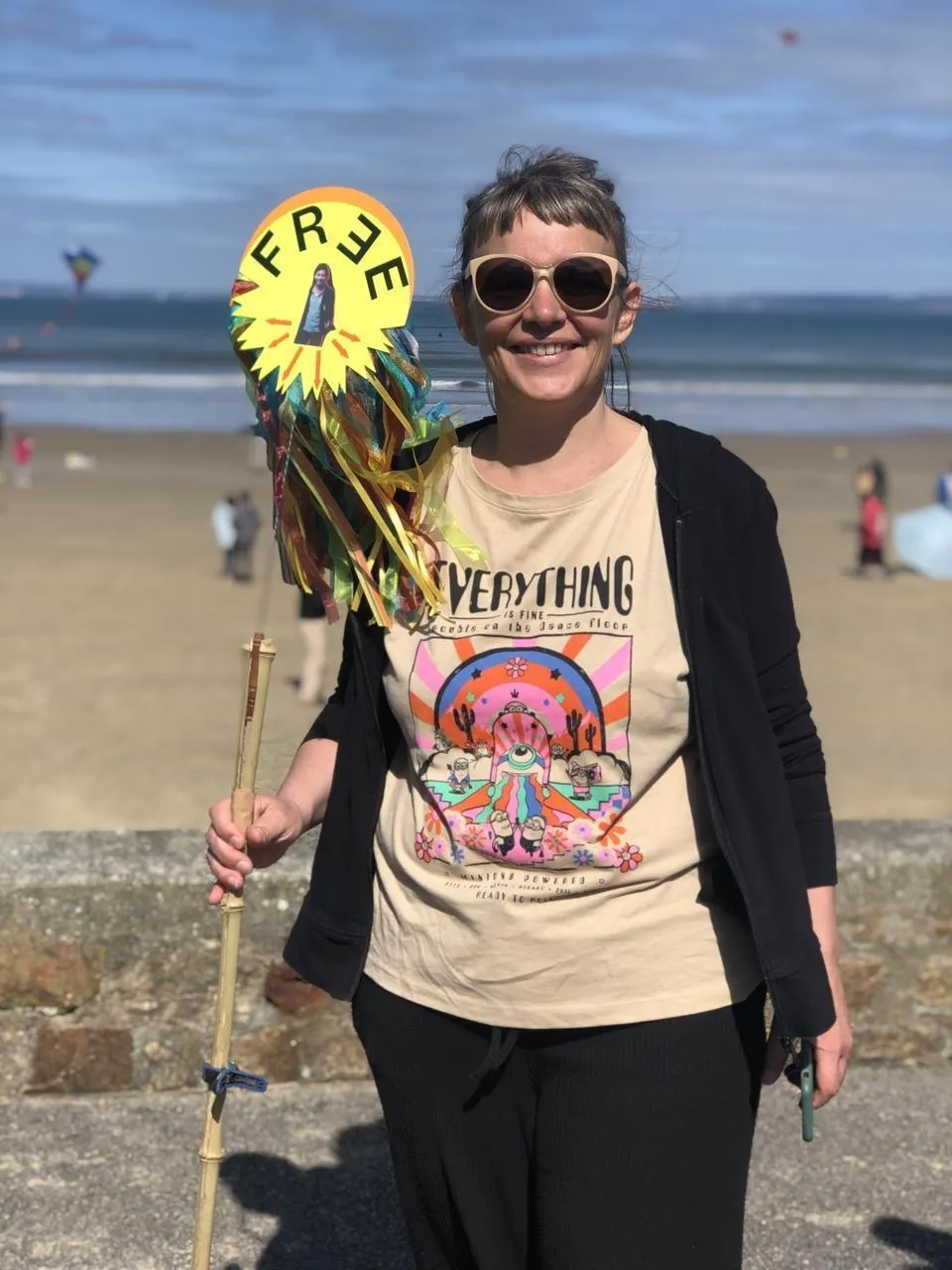 REPORTAGE. À Douarnenez, 350 personnes plage du Ris pour demander la ...