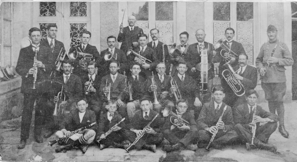 À Saint-Hilaire-de-Voust, la société de musique fête ses cent ans - La ...