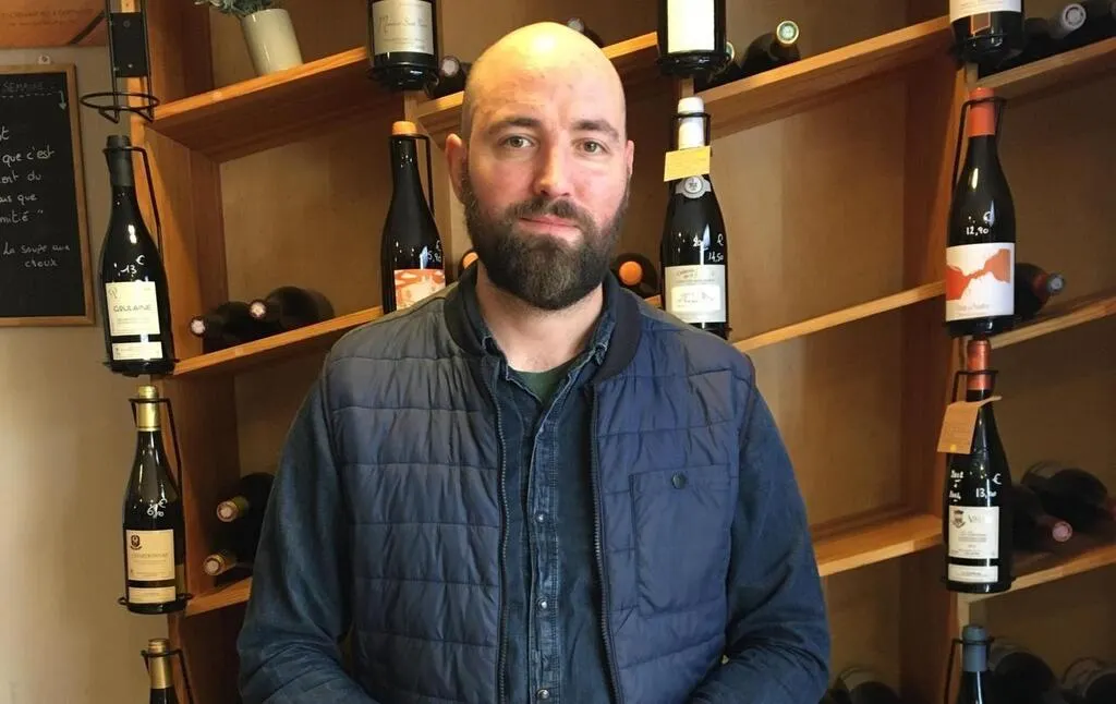 Un an après son installation à Saint-Philibert, le caviste Thibault ...