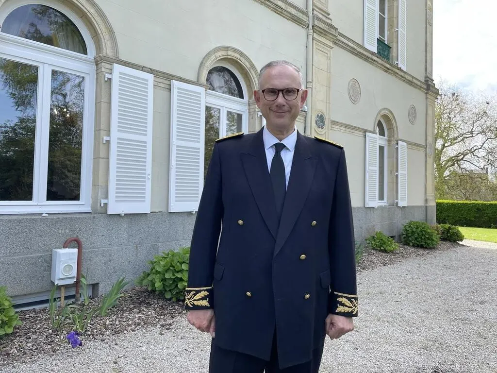 À Avranches, le nouveau sous-préfet, Pierre Chauleur, a pris ses ...