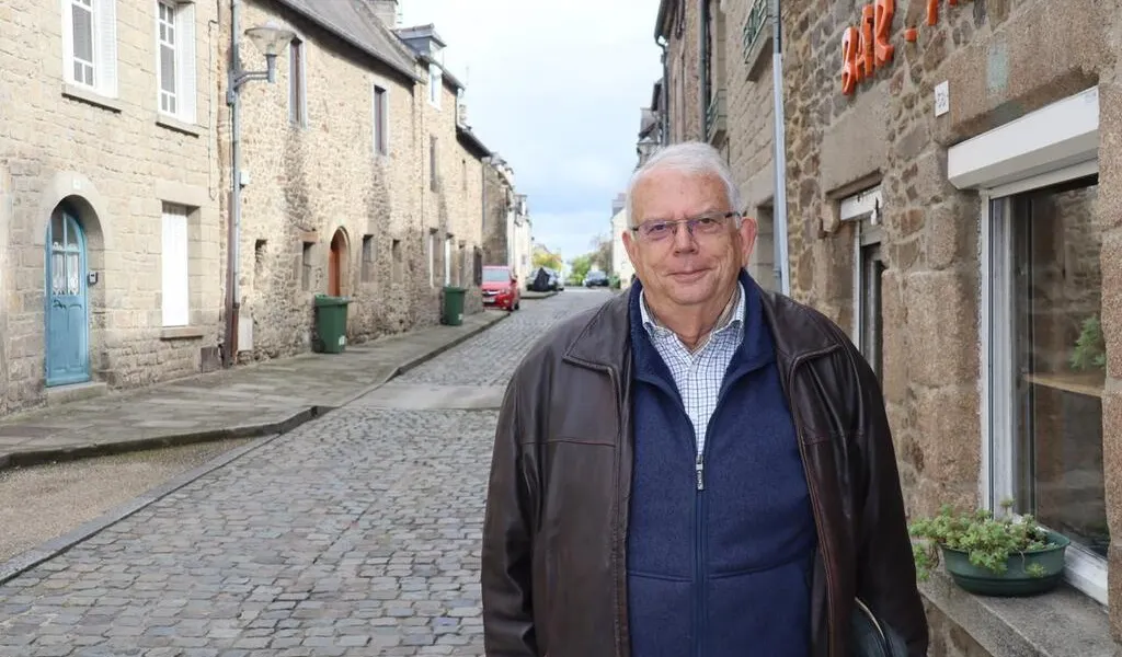 À Dinan, Patrick Labia raconte le bourg Saint-Malo et le quartier Nord ...