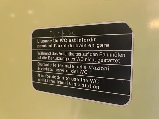 Peut-on utiliser les toilettes d’un train quand il est arrêté en gare ... Peut-on utiliser les toilettes d’un train quand il est arrêté en gare ...
