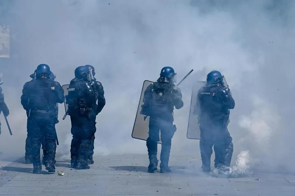 Manifestation du 1er mai à Nantes. 730 grenades lacrymogènes tirées par ...