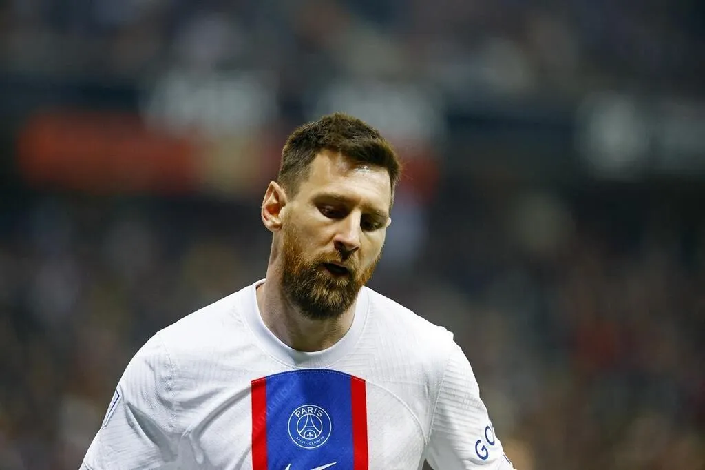 PSG. Lionel Messi serait prêt à diviser son salaire par trois pour retourner au FC Barcelone ...