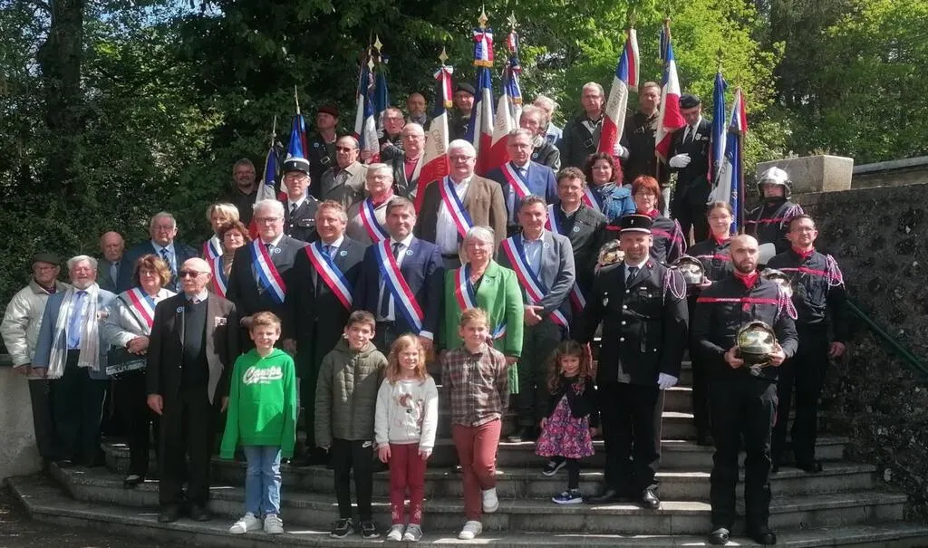 Putanges-le-Lac. Commémoration du 8 mai : un porte-drapeau récompensé ...