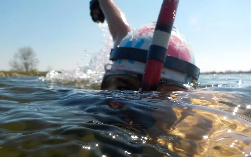 « Je suis une ancienne aquaphobe. » Nadine a un défi : nager dans chacun des départements de ...