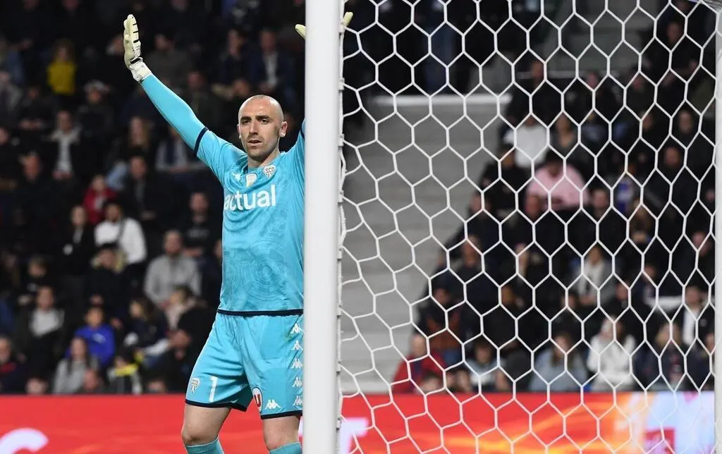 Football. Paul Bernardoni, gardien d’Angers-SCO : « Je ne le souhaite à ...