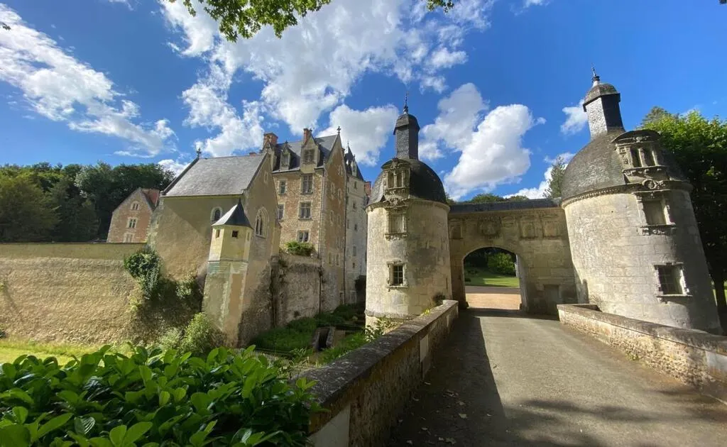 Bessé-sur-Braye. Le château de Courtanvaux ouvert au public - Le Mans ...