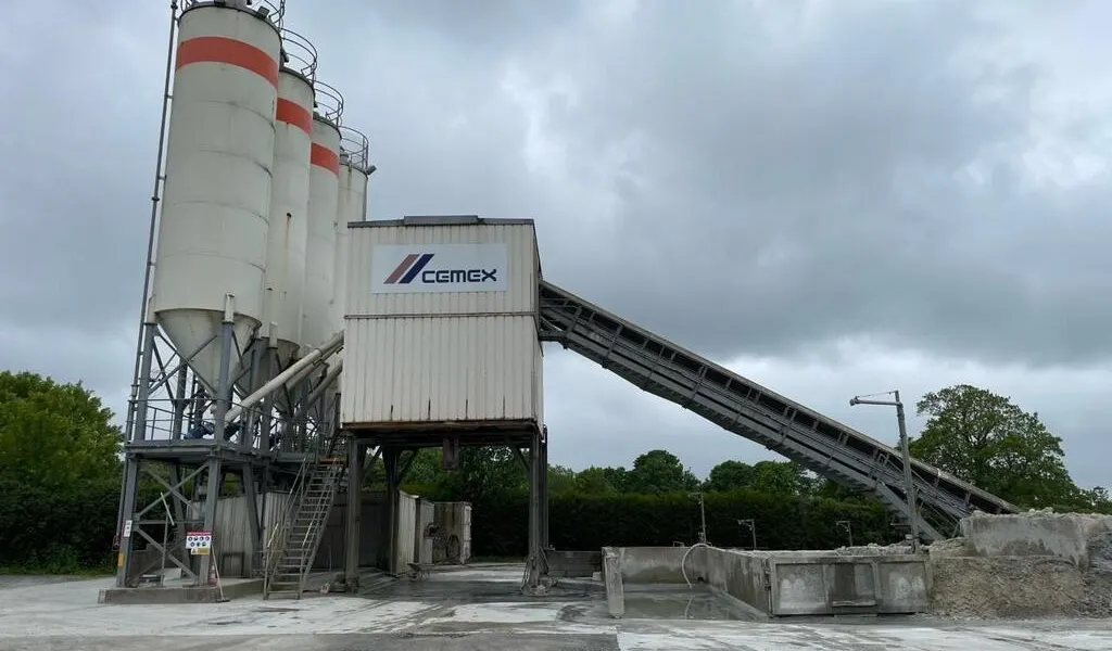 À Vire, Cemex veut recycler l’eau des industries pour faire tourner son unité de production de ...