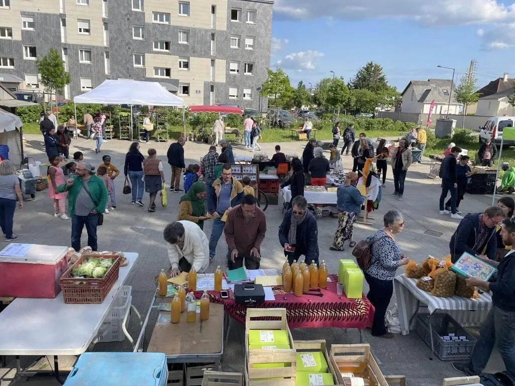 Laval. Un grand marché de printemps à la maison de quartier Laval-Nord ...