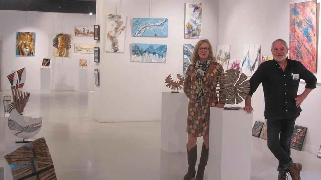 À Saint-Barthélemy-d’Anjou, une exposition où la couleur se décline à l ...