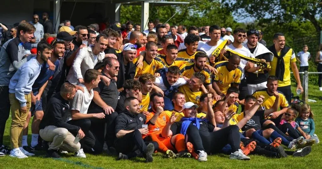 Rives de l'Yon. Football : l’équipe fanion accède à la D1 - La Roche sur Yon.maville.com