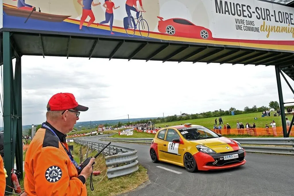 Course de côte. Elle pilote pour « l’adrénaline de rouler à 150 km/h ...