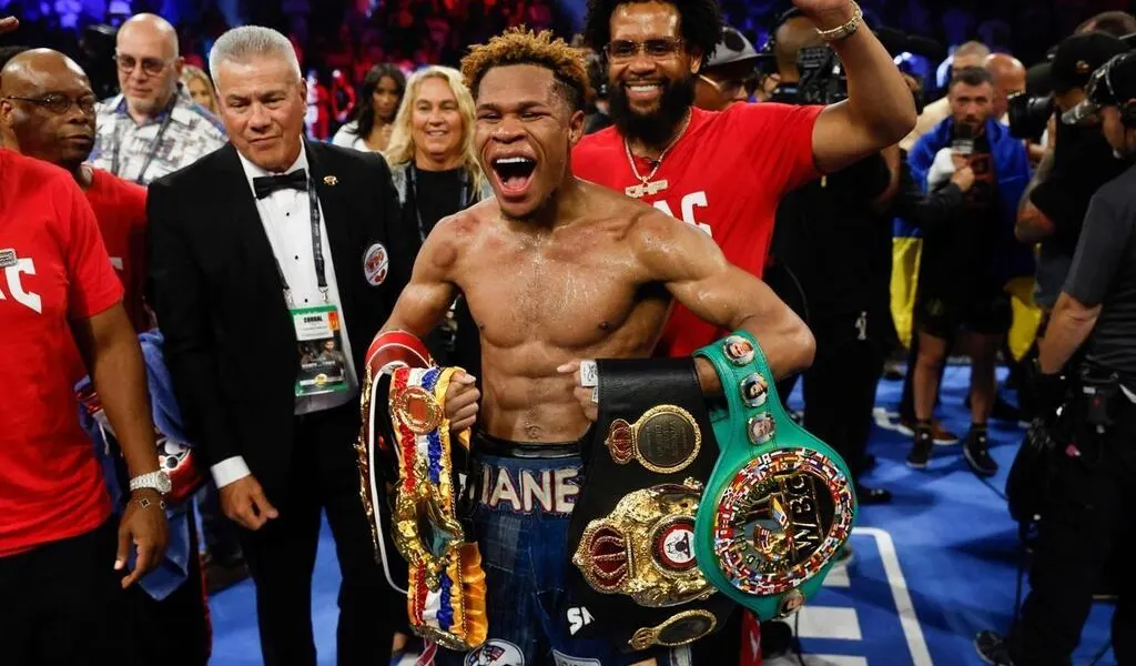 Boxe. Impérial, Devin Haney bat Lomachenko et conserve ses titres WBA ...