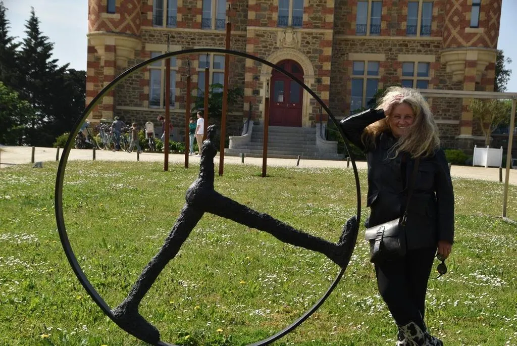 À Saint-Briac-sur-Mer, les sculptures de Nathalie Decoster présentées ...