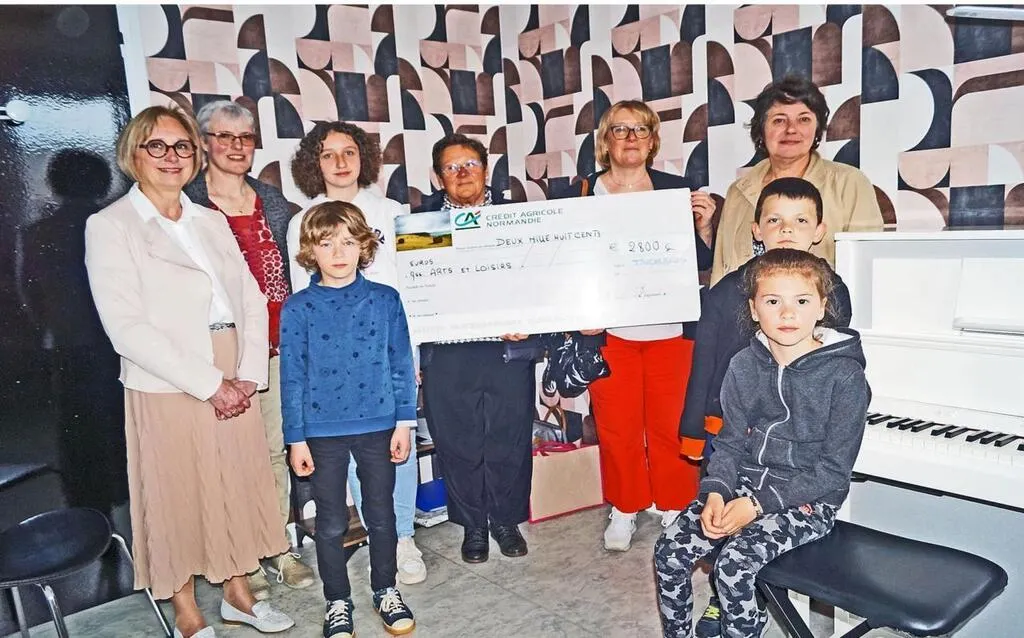 Tinchebray-Bocage. Le Crédit Agricole aide à l’achat d’un nouveau piano ...