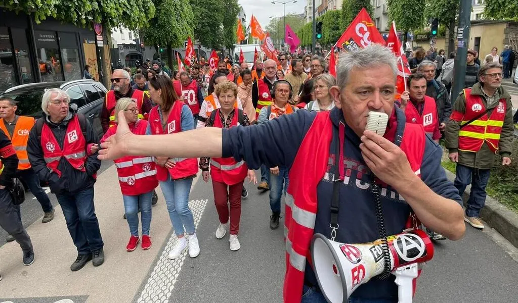 Réforme des retraites : près d’un millier de personnes ont défilé à ...