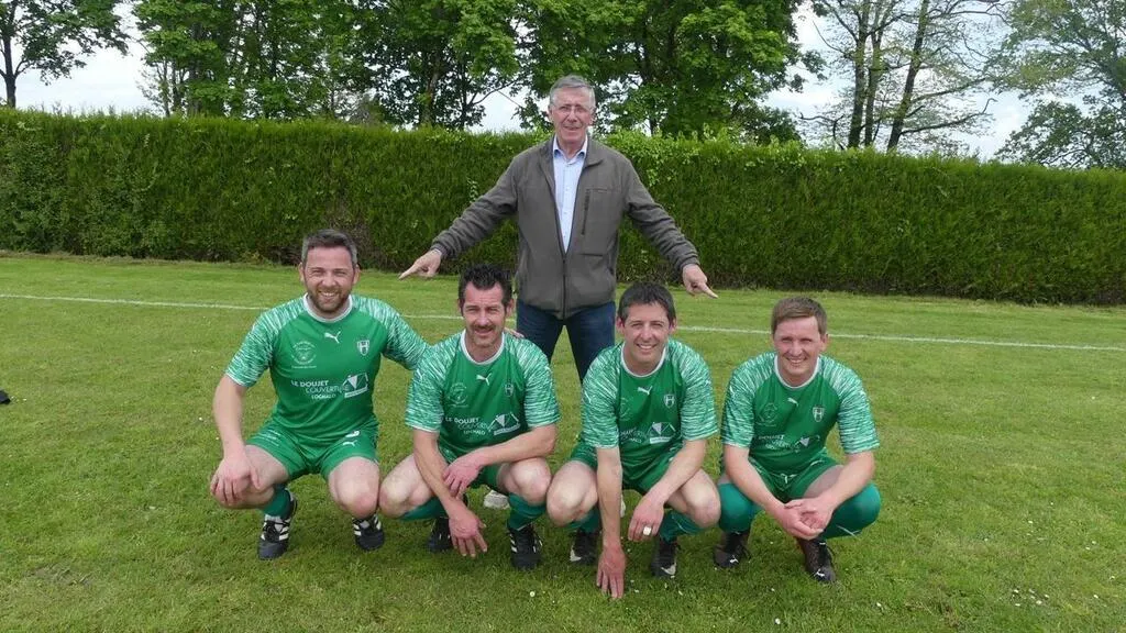 La famille Coudron : trente ans de fidélité au Stade guémenois ...