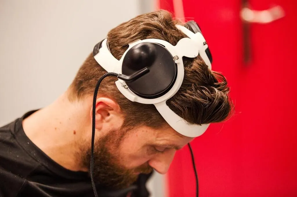 Handicap : un « pont digital » entre le cerveau et le corps pour ...