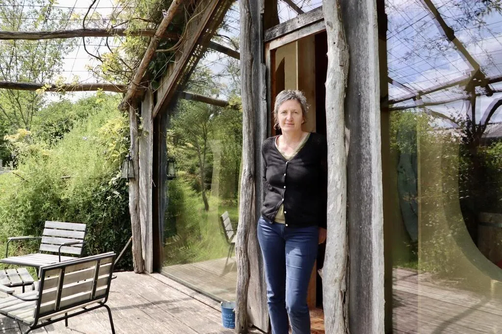 Énergie, toilettes sèches… Depuis dix ans, elle propose un autre ...