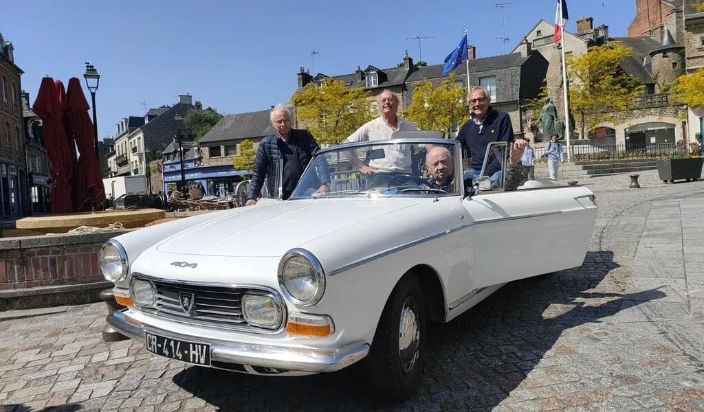 À Fougères, des voitures d’exception, venues des quatre coins du monde ...