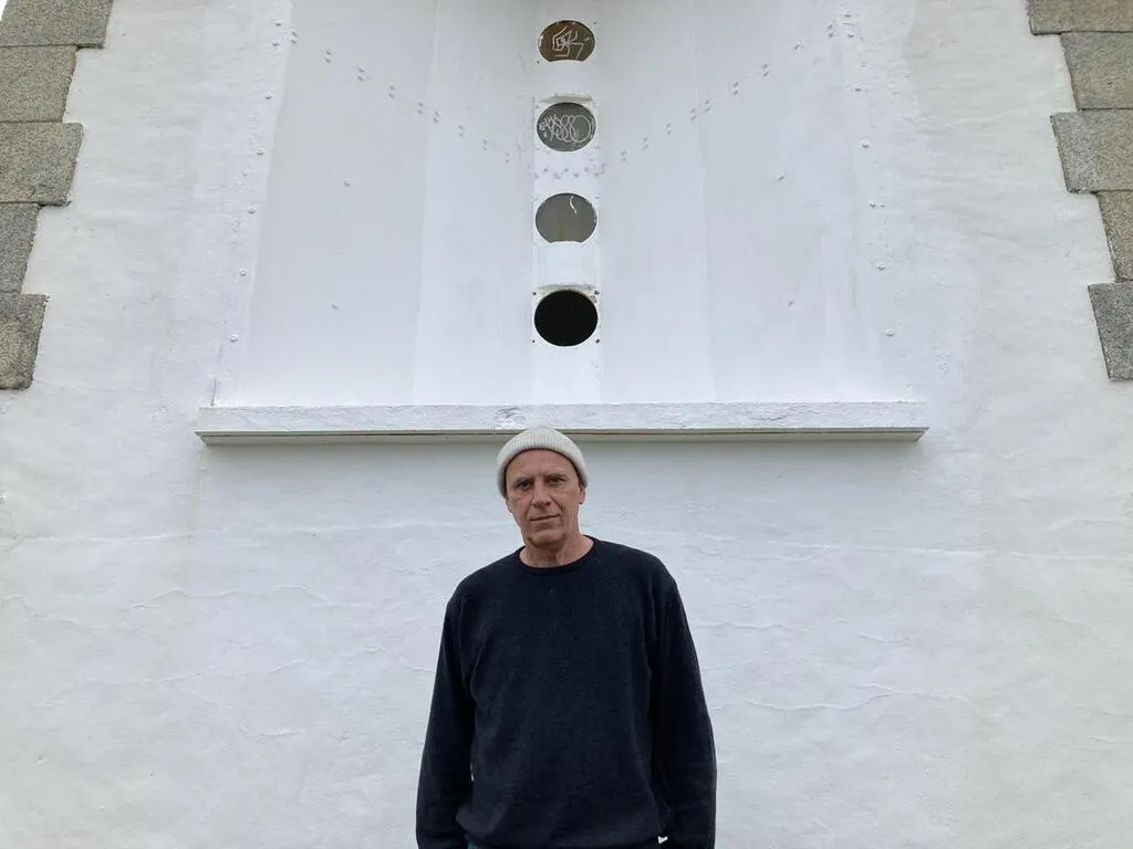 « Elle a marqué mon imaginaire » : Erwan Mahéo redonne vie à la sirène ...