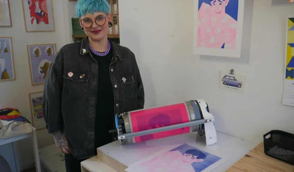 Au Mans, des artistes explorent une technique d’impression créative et ...