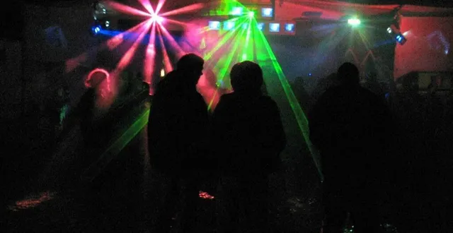 Une rave party s’installe à Goven, au sud de Rennes - Rennes.maville.com
