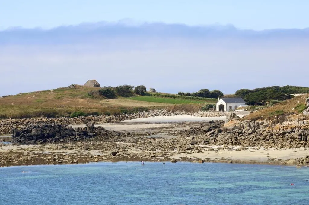 REPORTAGE. Côtes rocheuses, sable fin… On a testé la randonnée photo ...