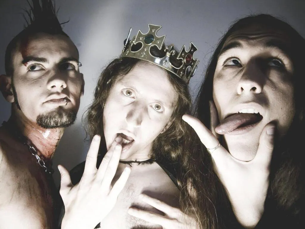 Le groupe nantais Ultra Vomit annonce la date de sortie de son prochain ...