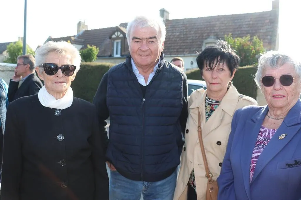 79e anniversaire du Débarquement. À Amfreville, la famille de Guy Laot ...