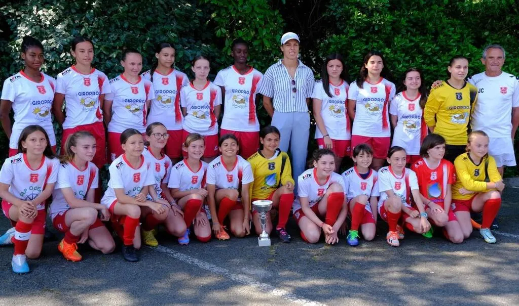 Beauvoir-sur-Mer. La footballeuse Constance Picaud rencontre ses fans ...