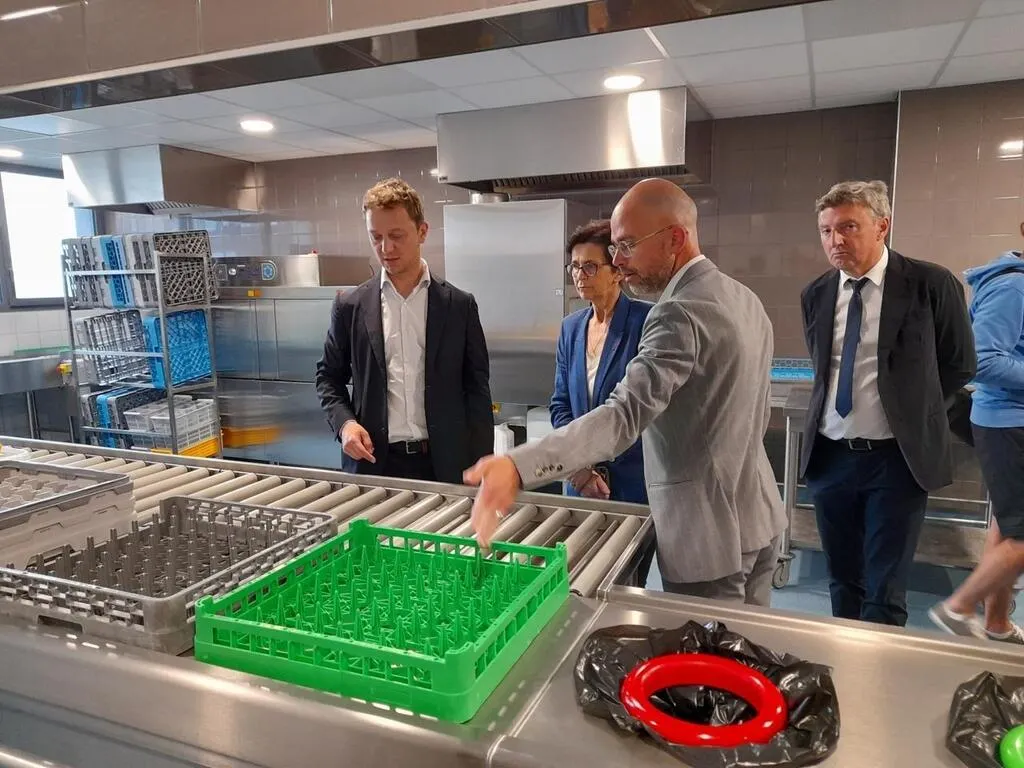 Ploudalmezeau. Les travaux inaugurés au Collège Édouard-Quéau - Quimper ...