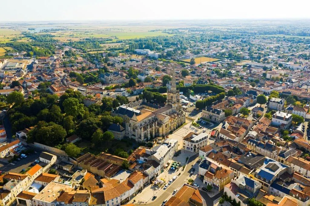 Luçon, sur les traces du cardinal de Richelieu en Vendée - Les Sables d ...
