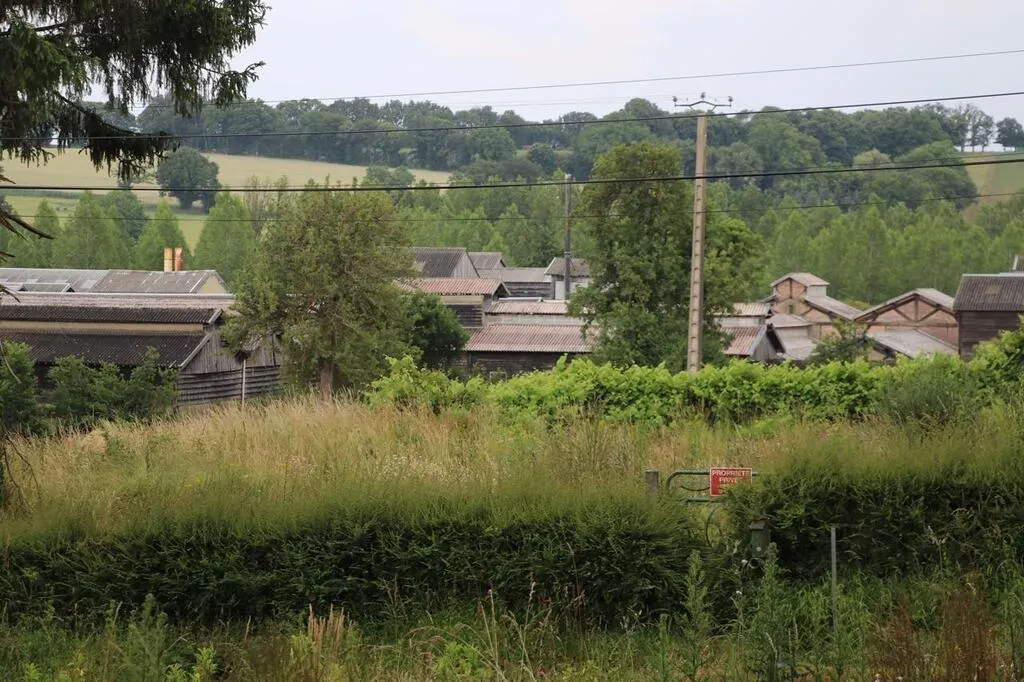 Sols contaminés autour de l’ancienne mine d’or en Mayenne : la maire du ...