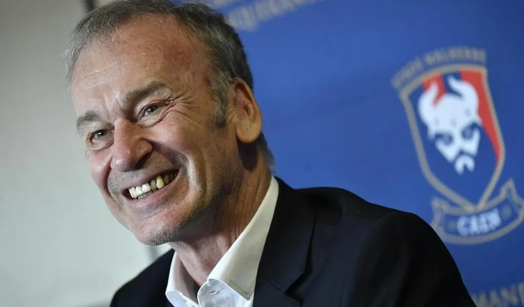 PORTRAIT. Jean-Marc Furlan, « professeur de foot » rigolard à la ...