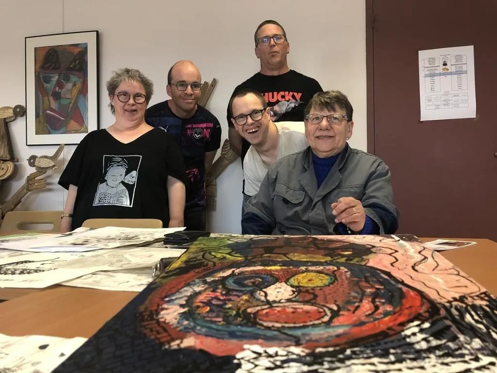 EN IMAGES. À l’ESAT Arc-en-ciel, la différence se mue en art sur les ...