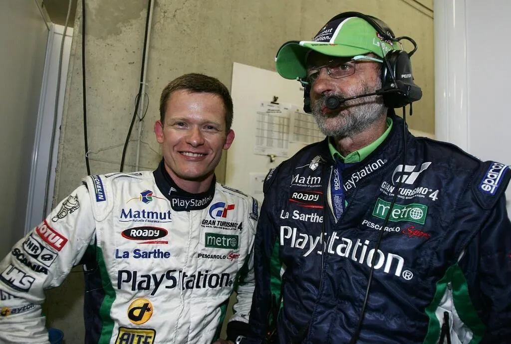 Le Mans Classic. Henri Pescarolo au volant d’une voiture Pescarolo avec ...