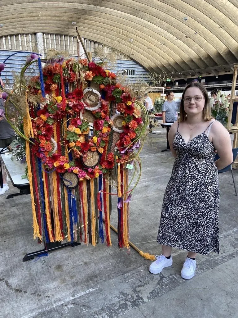 Manon, fleuriste de l’Orne, a décroché une médaille d’or au concours du ...