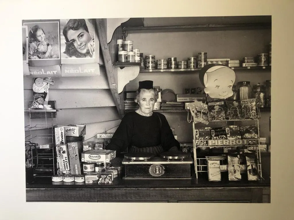 Combrit. Les photos bigoudènes de Thersiquel exposées au fort de Sainte ...