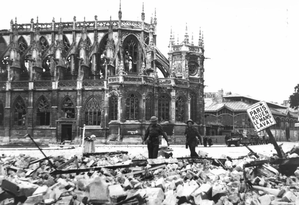 Débarquement. Il y a 79 ans, le 9 juillet 1944, la rive gauche de Caen ...