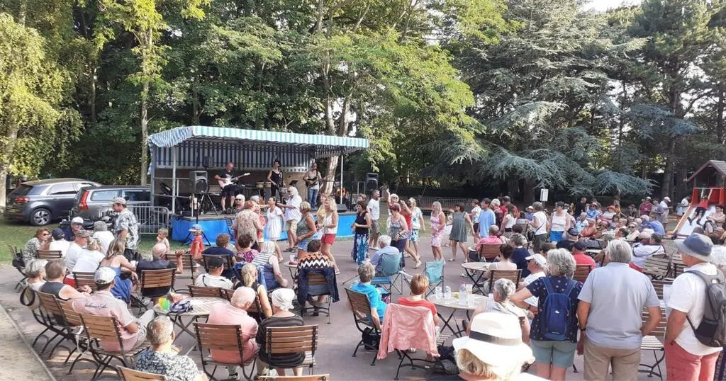 Luc-sur-Mer. Les apéros concerts reprennent leurs droits au parc - Caen ...