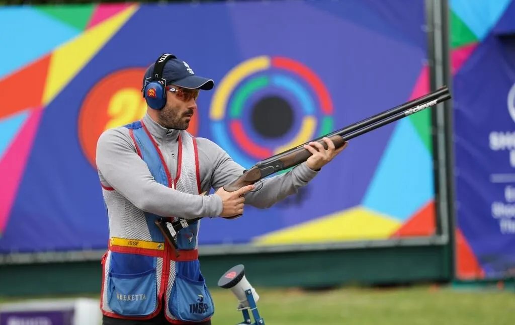 Tir sportif. Eric Delaunay en Italie . Sport - Brest.maville.com