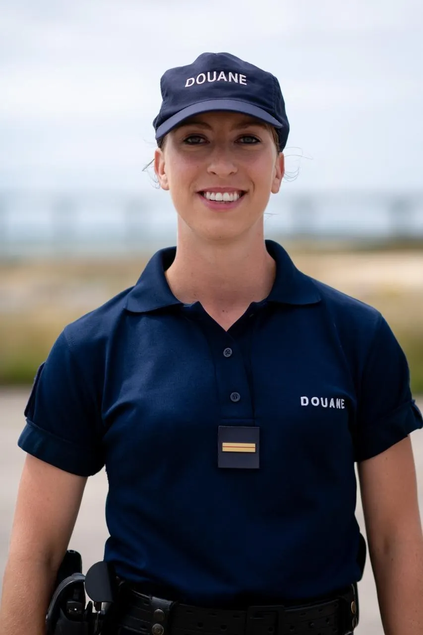 Une douanière de Nantes va défiler sur les Champs-Élysées le 14 juillet ...