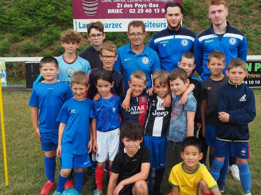 Landrévarzec. À l’école de foot, les enfants évoluent dans leur état d ...