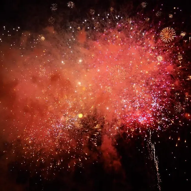 À Caen, le feu d’artifice du 14 juillet a conquis les spectateurs - Caen.maville.com